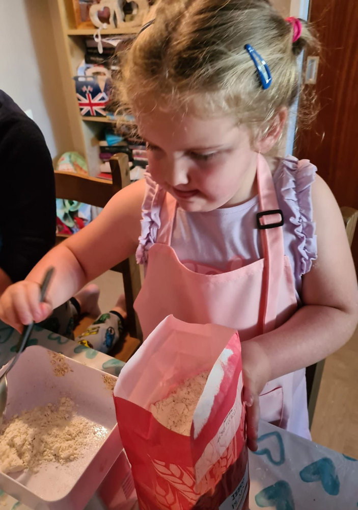 ‘Baking Buddies’ in Lower Shankill - Church of Ireland - A Member of ...